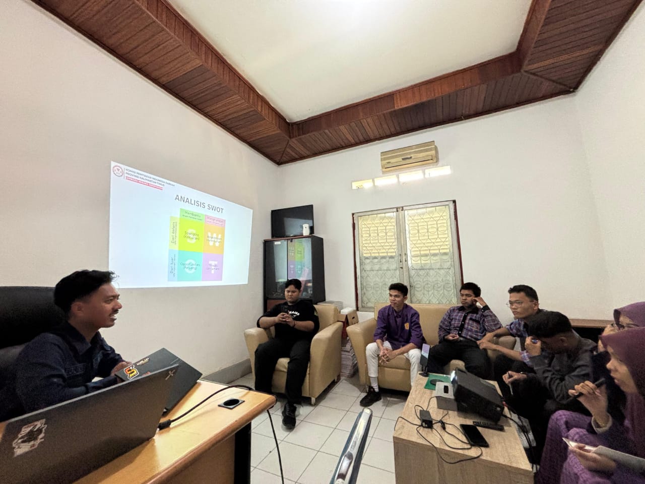 KPID Kaltim Bekali Siswa PKL dengan Literasi Media dan Komunikasi ...